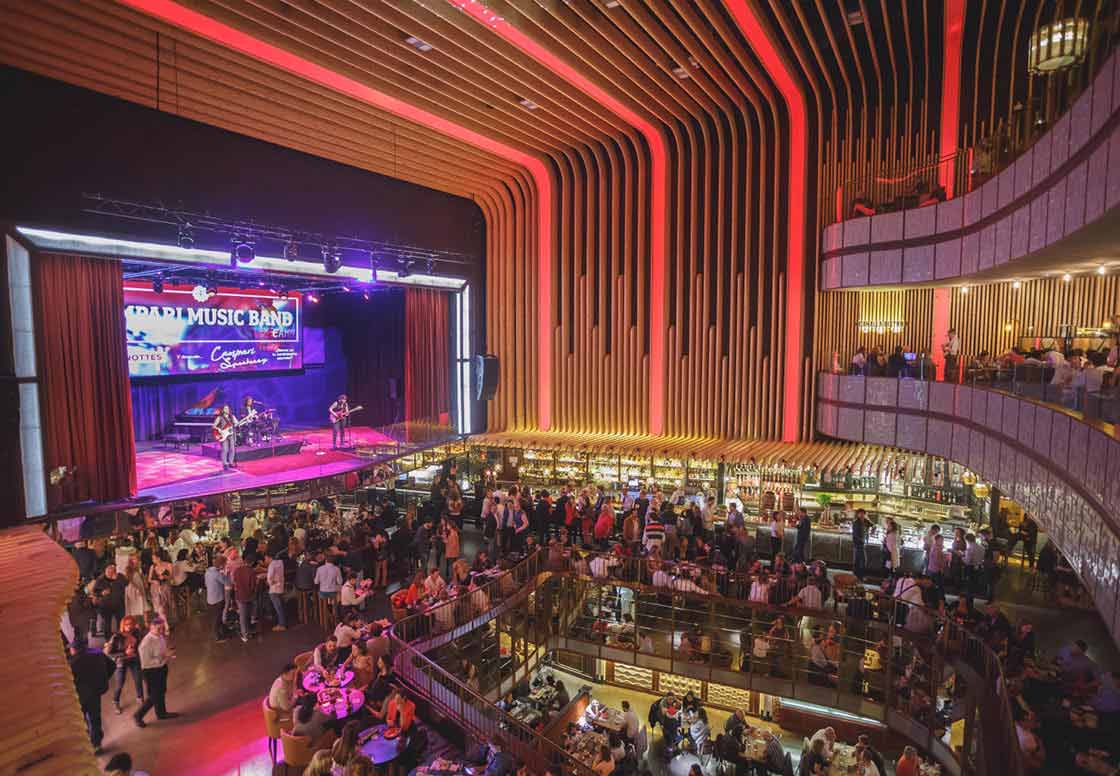 Platea: Diseño servicios espacio gastronómico — GRAND.